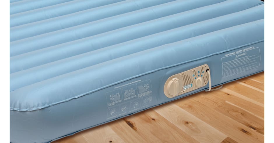 Meh: Aerobed Inflatable Mattress with Built-in Pump and Mattress Pad
