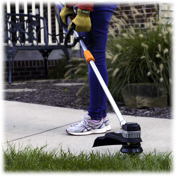 SideDeal: Scotts 15" 40V Lithium Cordless String Trimmer