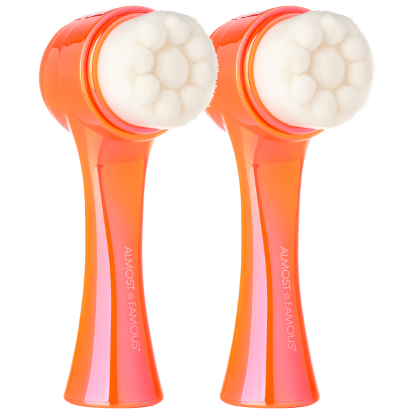MorningSave: 2-Pack: Almost Famous Clean Freak 2-in-1 Exfoliator Brushes