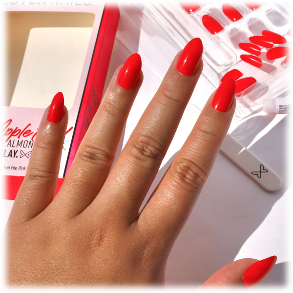 MorningSave: 5-Pack: Clutch Nails Press on Nail Kits