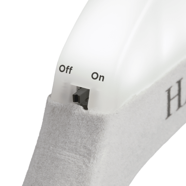 MorningSave: 4-Pack: Hanglo Hanger 2-in-1 Hanger and Closet Light