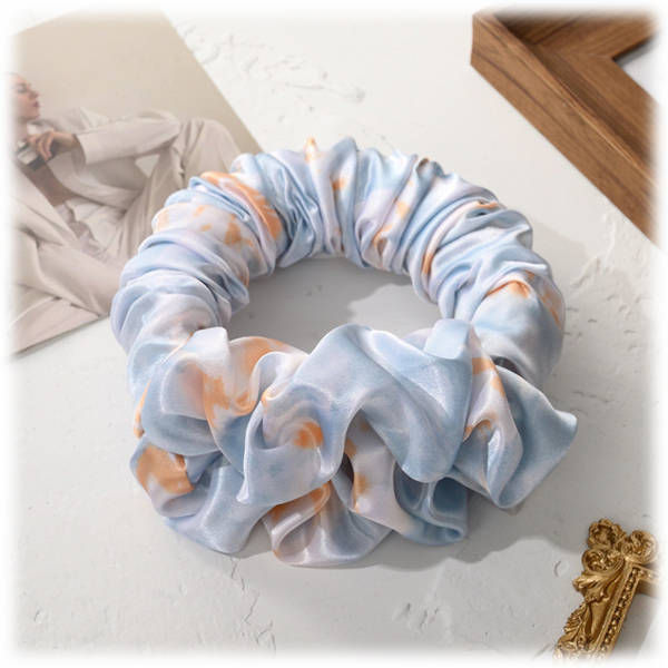 MorningSave: 4-Pack: Magic Heatless Curling Hair Roller Scrunchie