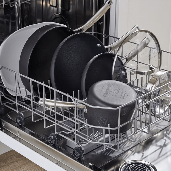 SideDeal: Calphalon Classic 14-Piece Hard-Anodized Cookware Set