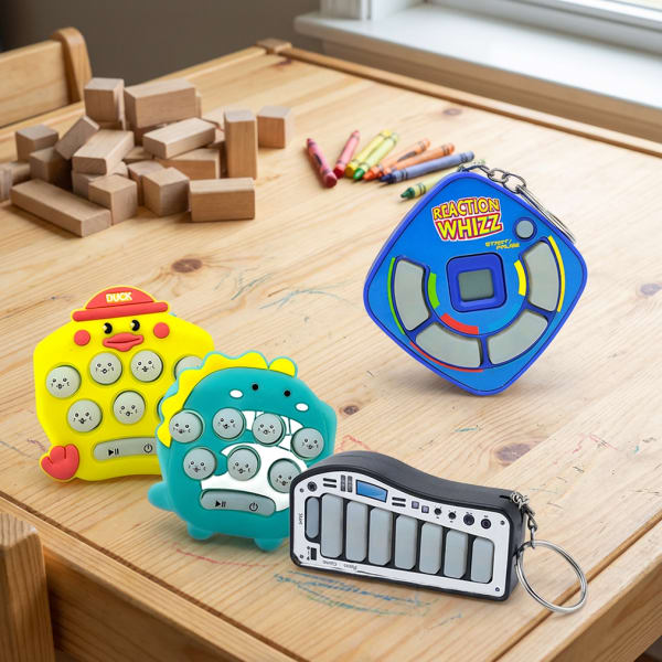 SideDeal: 4-Pack: Whack-A-Pals, XyloWhizz & ReactionWhizz Keychain Game ...