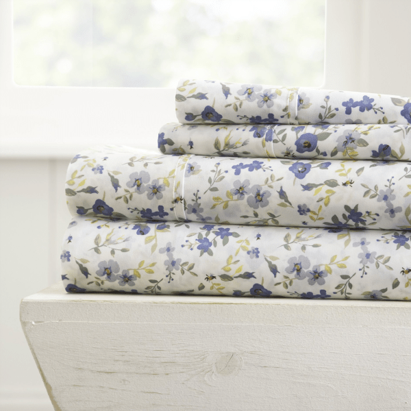 MorningSave: Cloth & Gable 4-Piece Premium Ultra Soft Blossoms Bed ...