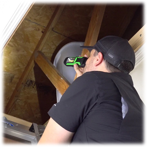 Meh: 2-Pack: Q-Beam Lumination 8-in-1 Multi-tool and Flashlight with ...