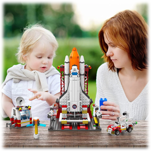 SideDeal: Gudi Livin City Space Rocket and Launch Control Building Kit ...