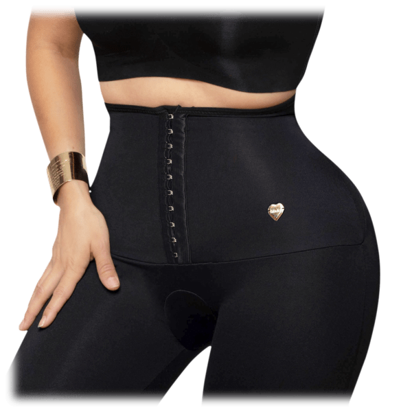 Shop Univision: Yahaira Shorts Ropa Triple Faja Abdominal