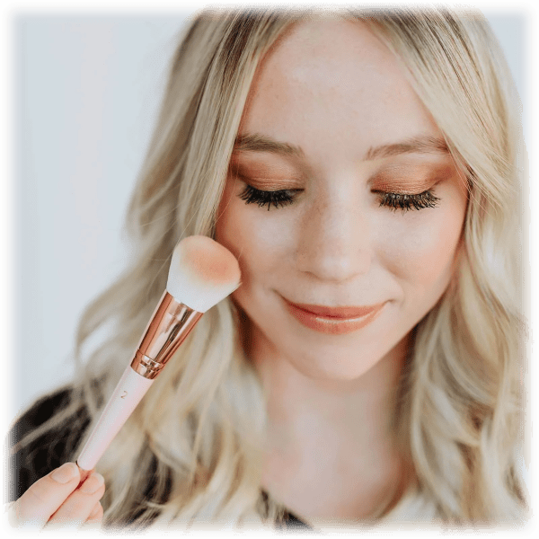 MorningSave: Flekk Cosmetics Quikk 3-Sided Contour Brush