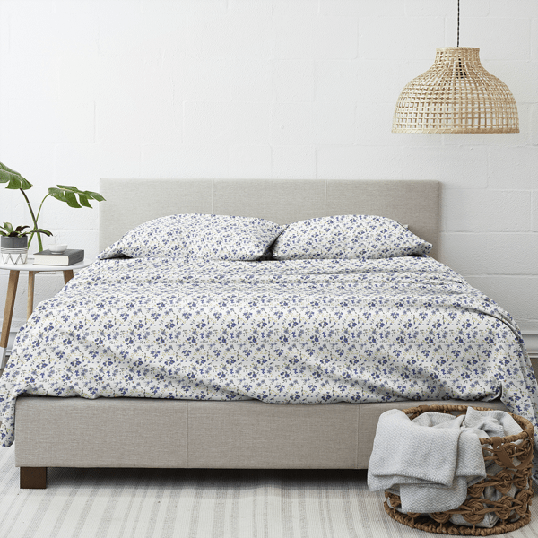 MorningSave: Cloth & Gable 4-Piece Premium Ultra Soft Blossoms Bed ...