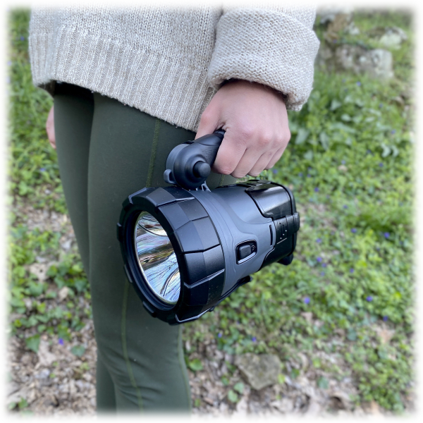 MorningSave: Q-Beam Stellar Solar-Chargeable High-Powered LED Spotlight