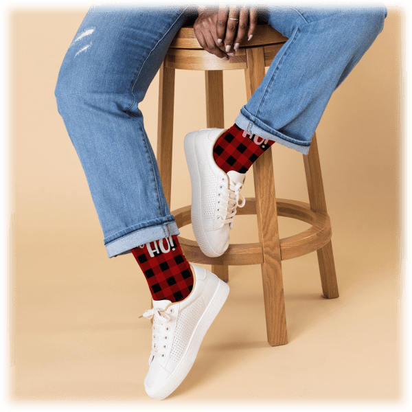 MorningSave: 3-Pack: Titan Christmas Greeting Card & Festive Socks Set