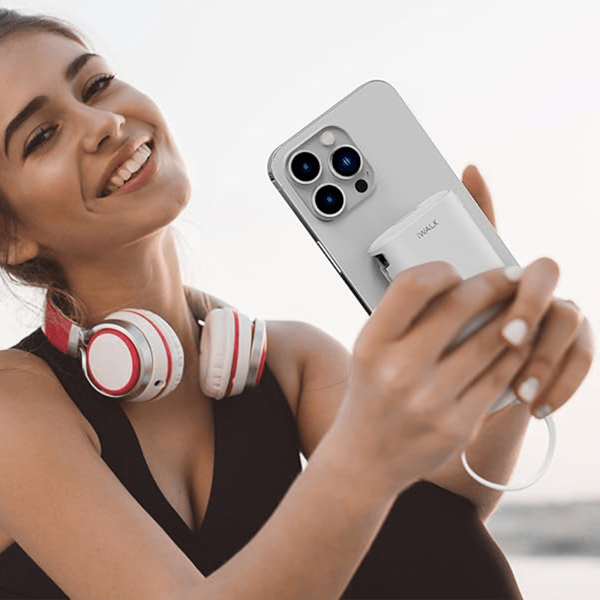 SideDeal: iWalk PowerSquid 9000mAh Power Bank w/ Built-In USB-C ...