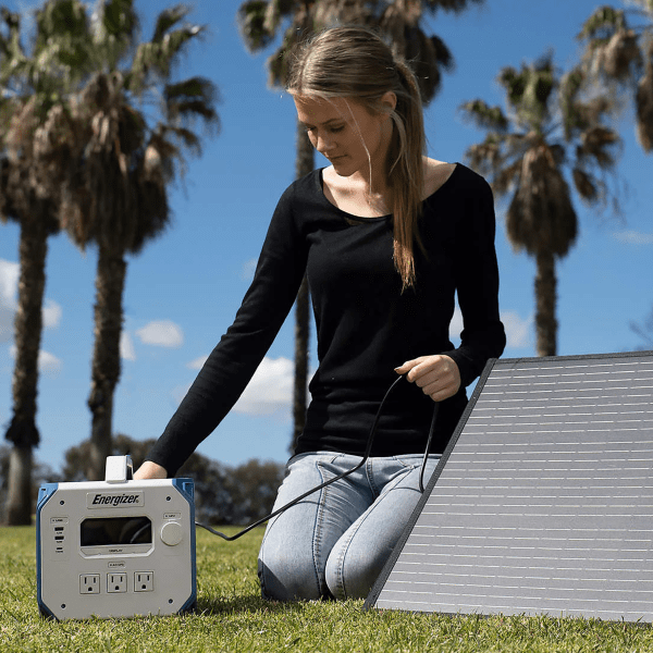 MorningSave: Energizer 1200W Generator & 200W Solar Panel Bundle